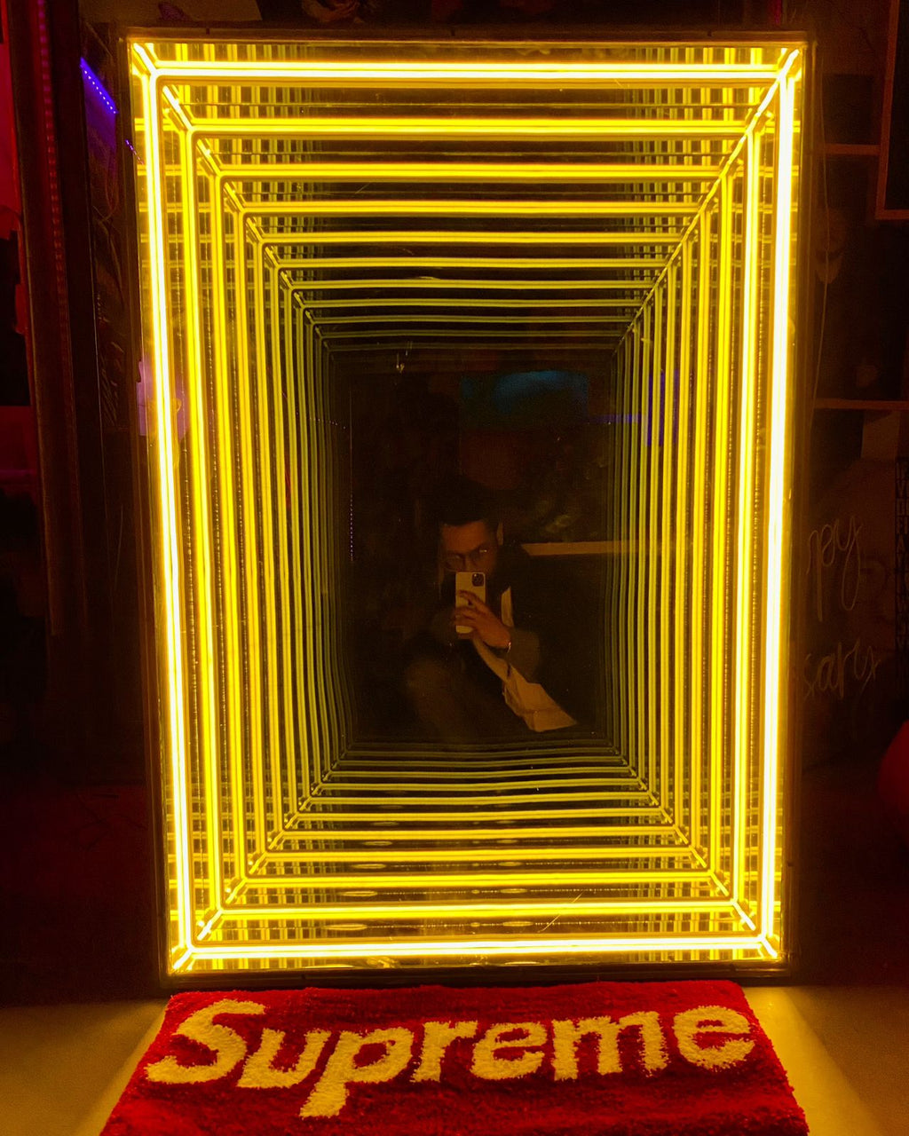 infinity mirror
